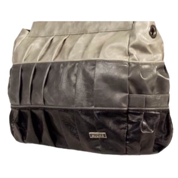 Miche | Bags | Miche Heidi Prima Bag Purse Shell Light Gray Black ...